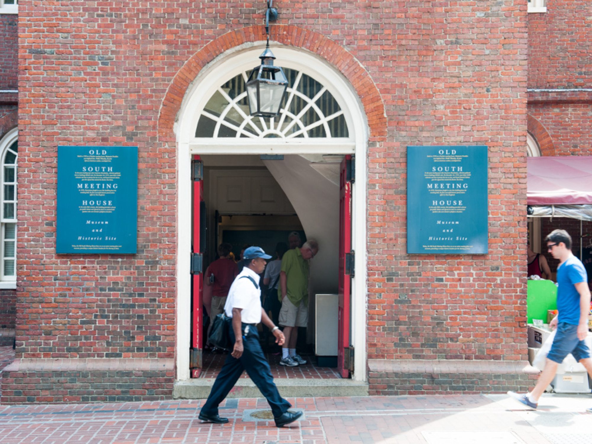 Needham Line on the Commuter Rail