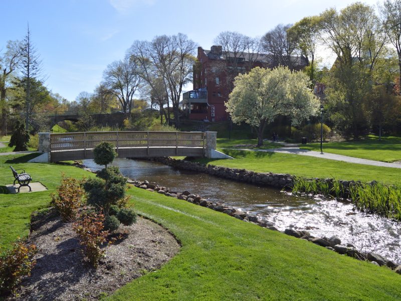 Kingston Line on the Commuter Rail